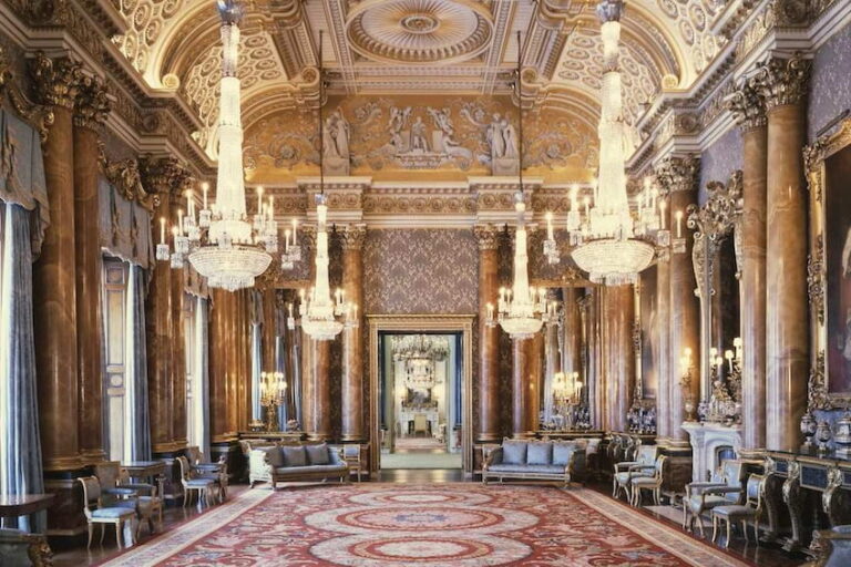 Buckingham Palace State Rooms: London's hidden gem - City Sightseeing