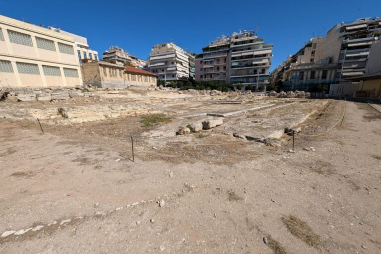 The Complete Guide to the Port of Piraeus in Athens - City Sightseeing